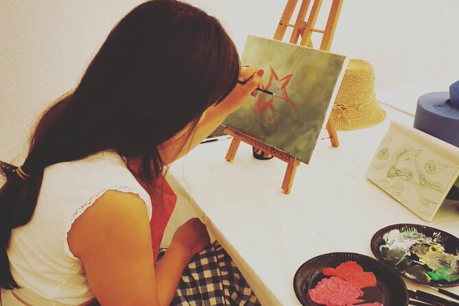 2 hours Painting Class with Local Artist in Private Studio - Meeting Point and Location