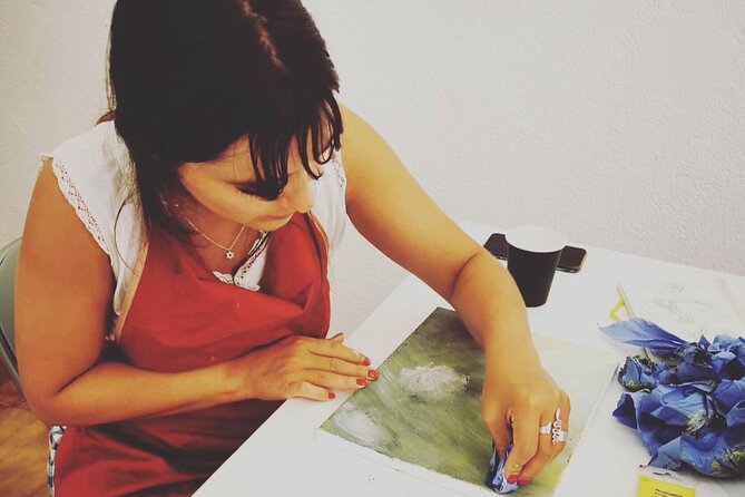 2 hours Painting Class with Local Artist in Private Studio - Authenticity and Value