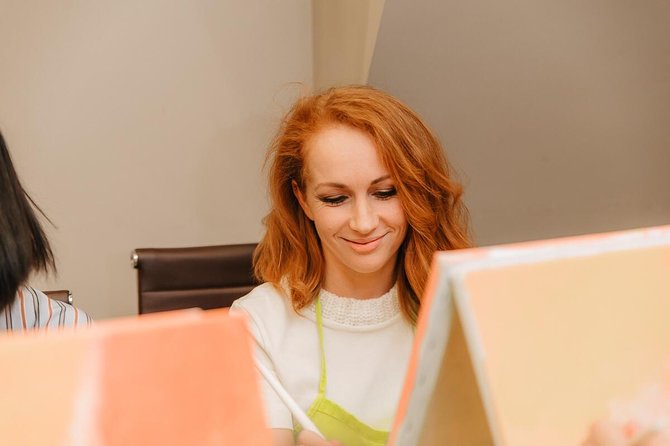 2 hours Painting Class with Local Artist in Private Studio - The Sum Up: Whos This For?