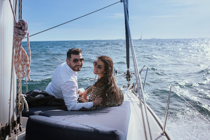 2 Hours Private Boat Trip With Open Bar - Accessibility and Participation