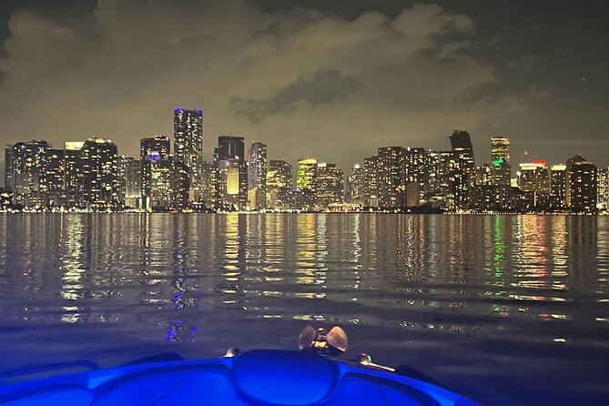 2-Hours Private Miami Boat Tour With Champagne - The Sum Up