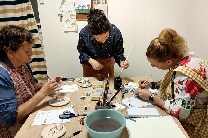 2 Hours Private Painting of Ceramics in Osaka - Experience the Art of Traditional Japanese Ceramics