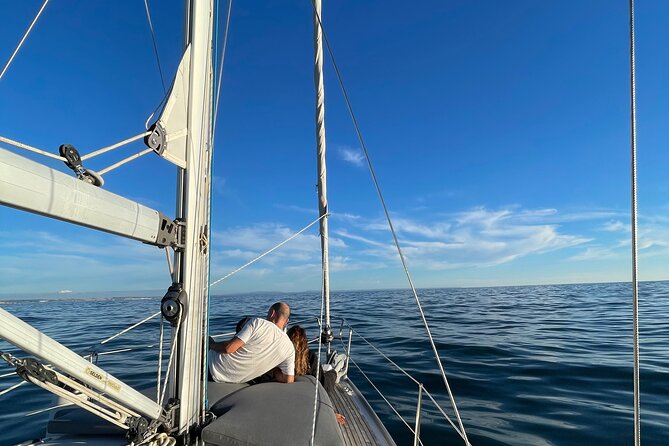 2 Hours Romantic experience for two by sailboat in Cascais - Authentic Experiences and Authenticity