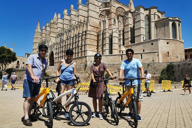 2 Hours Sightseeing E-Bike Tour in Palma De Mallorca - Discovering the Santa Clara Convent