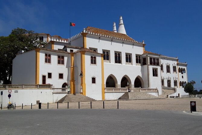 2 Hours Sintra Experience Renault 4L Tour - The Scenic Drive and Natural Park