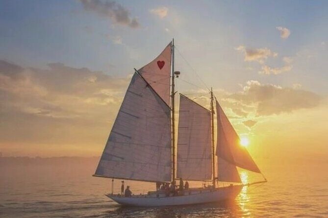 2 Hours Sunset Private Charter on Heart's Desire in Casco Bay - Who Should Consider This Tour?