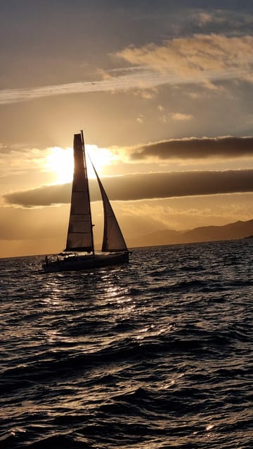 2 hours sunset sailing in a sailboat in Platja d'Aro - Who Will Love This Tour?