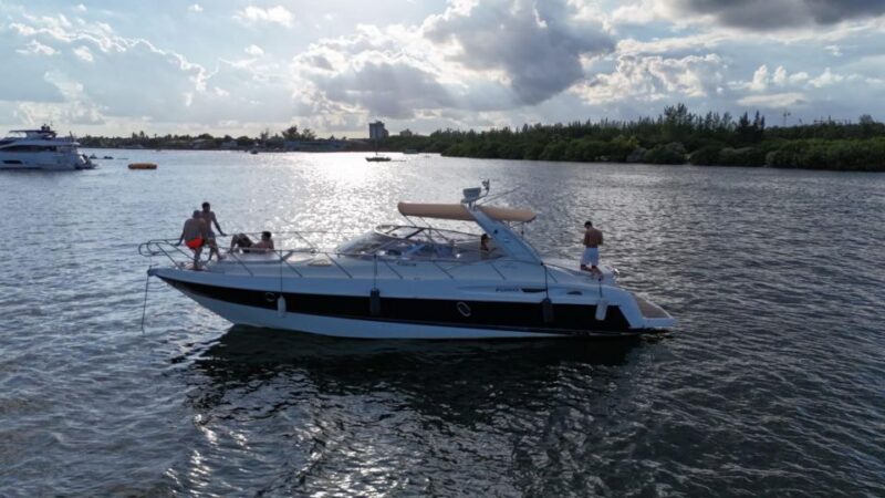 2 HOURS Yacht in Miami for Up to 12 People - Who Would Love This Experience?