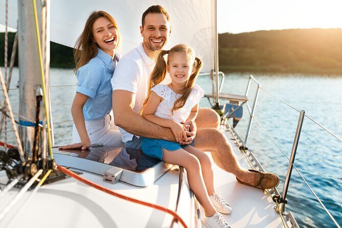 2 Hr Shared Day Sail Along Historic Bay Front - Authentic Traveler Experiences