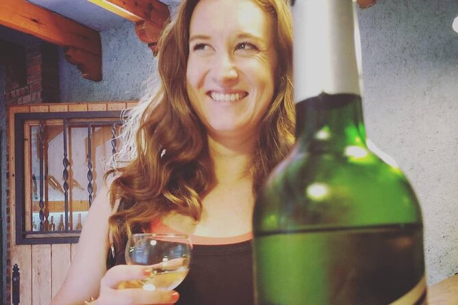 2 Wineries Small Group Tour Review - Booking Confirmation and Details