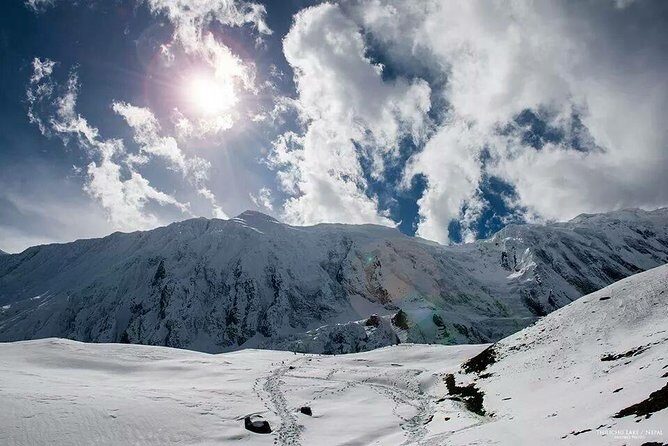 20-Day Annapurna Circuit Trek via Tilicho Lake in Nepal - Exploring the 20-Day Annapurna Circuit Trek via Tilicho Lake in Nepal