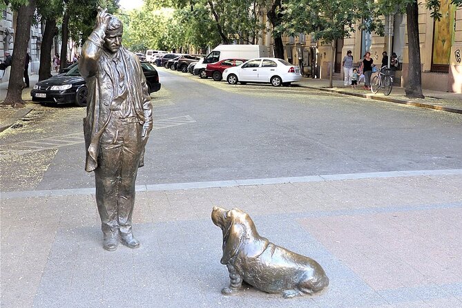 20 Dog-statues in Budapest - a unique tour - Who Will Love This Tour?