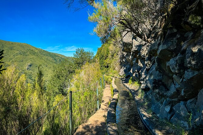 25 Fountains Levada: Hiking Tour in Madeira Rabaçal Valley (PR6) - Reviews and Traveler Experiences