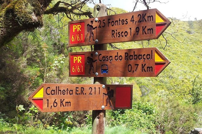 "25 Fountains" Walk / Lost In The Beautiful Forest - FAQ