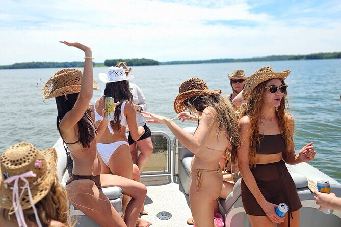 25ft Pontoon Party Boat w/ Captain up to 12 people (3 hrs) - Who Would Love This Tour?