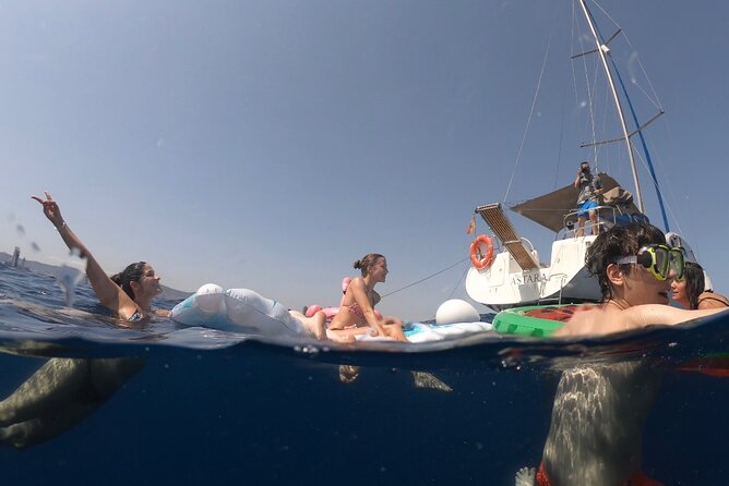 2,5hour Barcelona Sailing Tour With Swimming, Snacks, and Drinks. - Booking and Reservations
