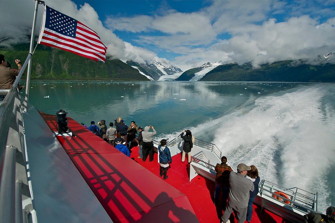 26 Glacier Cruise and Coach from Anchorage, AK - Authentic Traveler Experiences