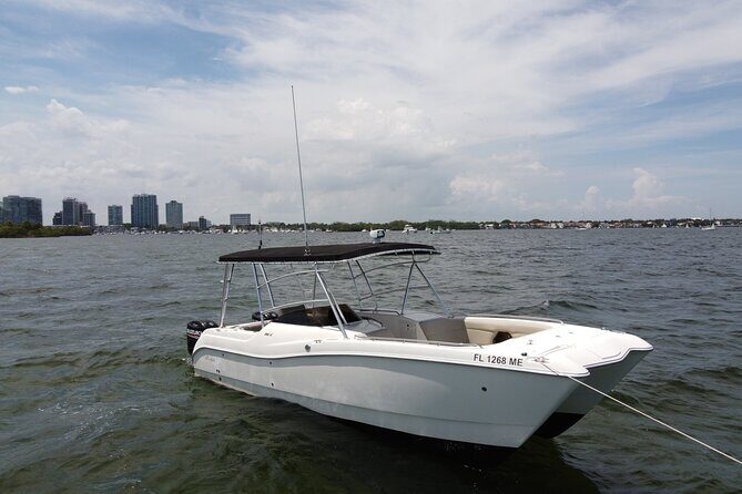 27ft Miami Catamaran for Groups and Parties - In-Depth Look at the Experience
