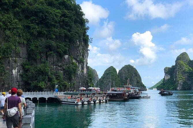 2D1N Explore Breathtaking Beauty with Halong Royal Palace Cruise - Comfort, Value, and Practical Details