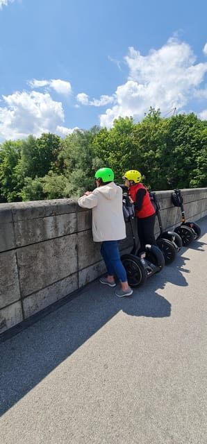 2H Best of München Sightseeings Tour - Authenticity and Personal Touch