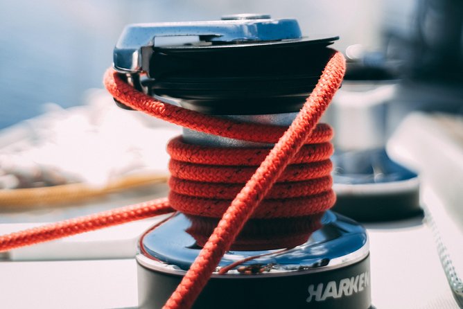 2h Private Group - Exclusive Boat Tour With Local Sailors! - Accessibility and Participation