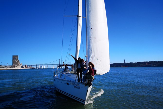 2h Private Group - Exclusive Boat Tour With Local Sailors! - Relax and Unwind on the Water