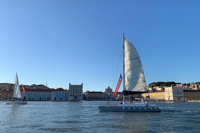 2H Private Sailing Catamaran Vertigo Tour in Lisbon up to 18pax - Optional Catering Services