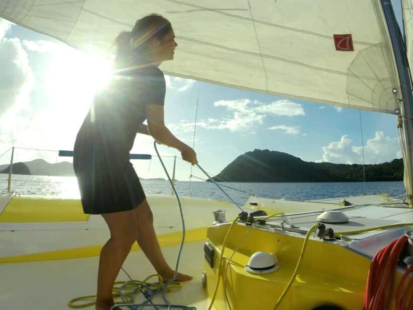 2h Sailing catamaran in La Baie des Saintes - FAQs