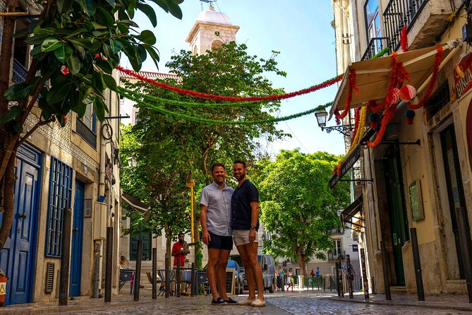 2h Sunset Views Lisbon by Tuk Tuk - Who Should Consider This Tour?