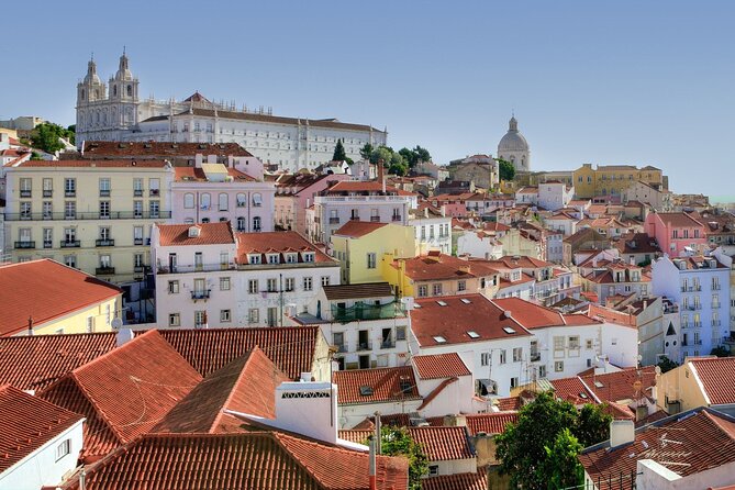 2h Tuk-Tuk Tour: Up and Down the Lisbon Hills - Experiencing the Tuk-Tuk Adventure