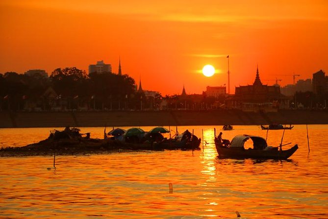 2hours Private Sunset Cruise with unlimited beer, soft drinks and Tour guide - Who Should Consider This Tour?