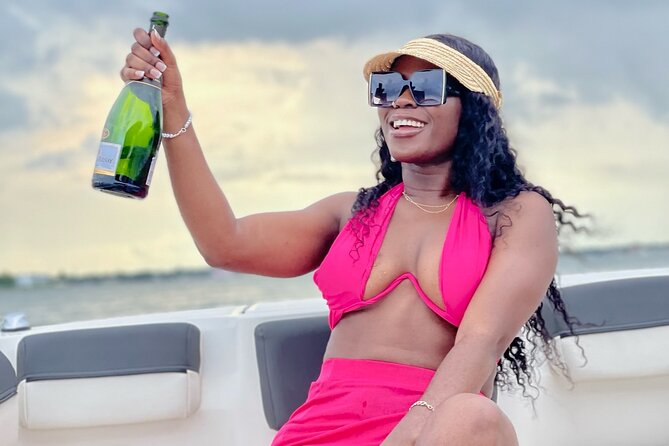 2Hr Private Boat Tour Miami Beach, Captain & Champagne, & Sandbar - Practical Details and Booking