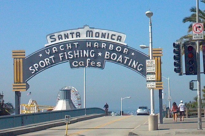 3.5 Hour Coastal Tour of Santa Monica, Venice Beach and Malibu - An In-Depth Look at the Tour Experience