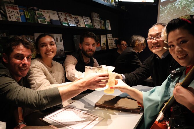 3 Bars and Foods Hopping Tour With Traditional Singer at Arakicho - Experiencing the Traditional Singer