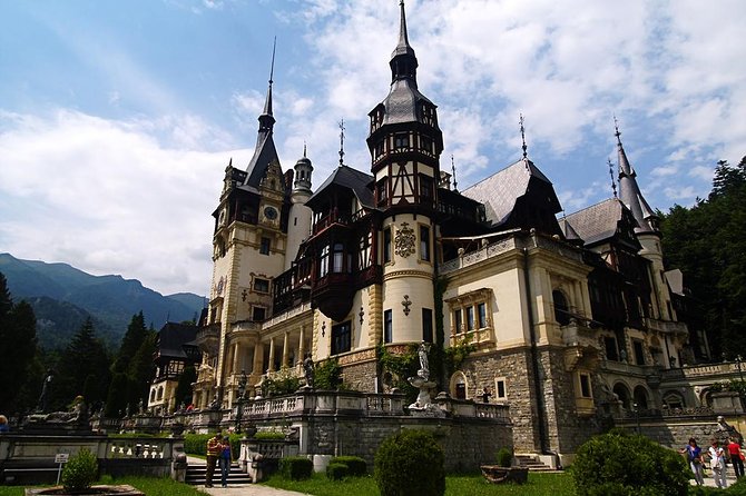 3-Castle: Peles,Bran,Rasnov,Sinaia Monastery from Brasov w pickup - What the Reviews Say