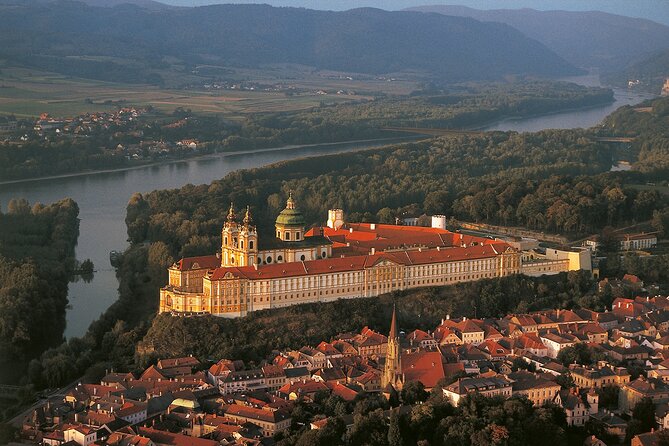 3 Castles and Wine Private Day Trip in Danube Valley From Vienna - Inclusions
