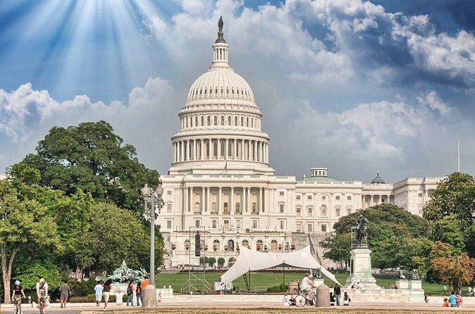3-Day Bus Tour to Washington D.C., Niagara Falls, Watkins Glen from New York - FAQ