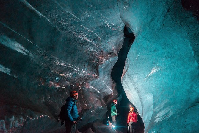 3-Day Golden Circle, Ice Cave, Glacier Lagoon and Canyon Tour - Who Should Consider This Tour?