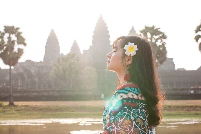 3-day HIGHLIGHTS of SIEM REAP: full day temples & floating village-Private Tour - Exploring the Temples of Angkor: A Balance of Majesty and Mystery