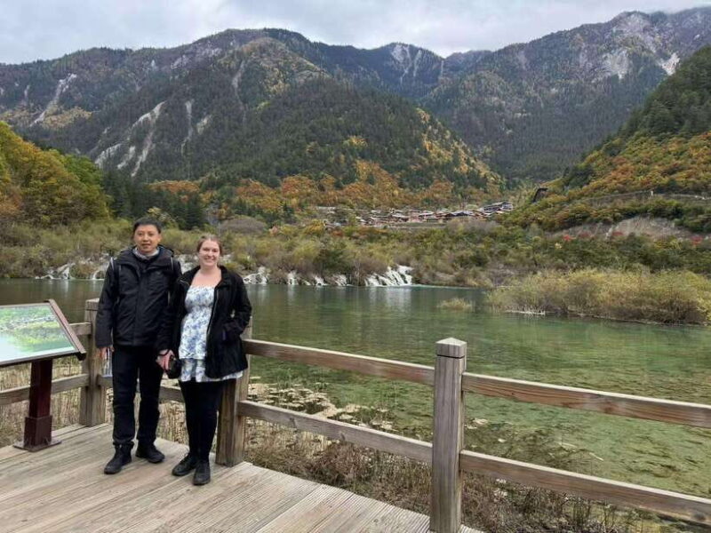 3-Day Jiuzhaigou and Huanglong Highlights Tour by Fast Train - Authenticity and Cultural Insights