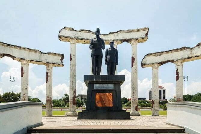 3-Day: Mt Bromo & Tumpak Sewu Waterfall from Surabaya or Malang - FAQ