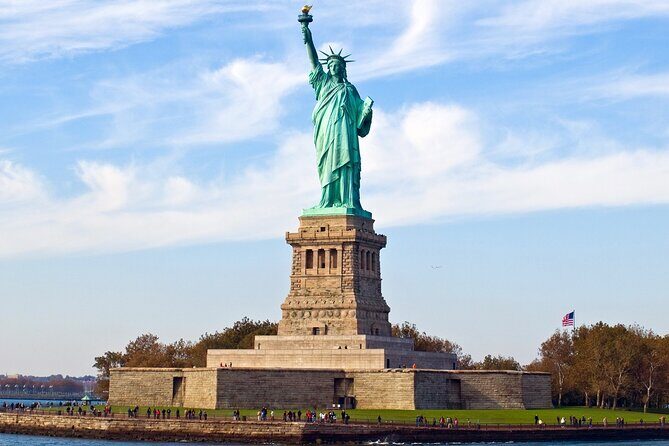 3-Day Niagara Falls and New York City Tour from Washington D.C. - From Washington D.C. to the Power of Niagara Falls