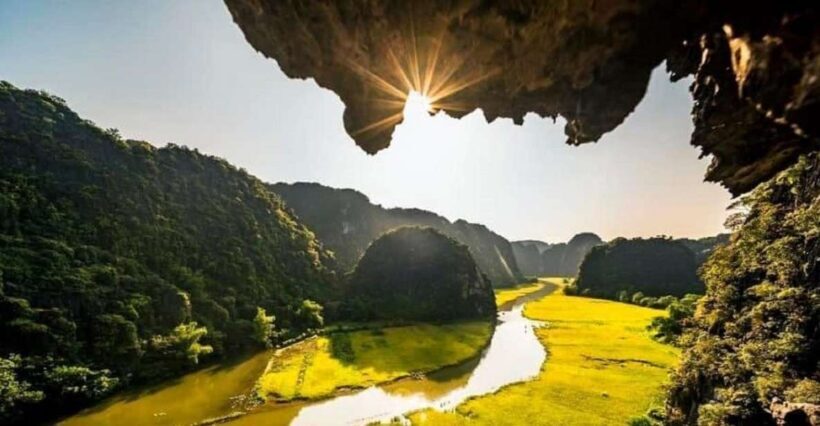 3-Day Ninh Binh Bungalow & Ha Long Bay 5 Star Cruise - The Journey Begins: From Hanoi to Ninh Binh