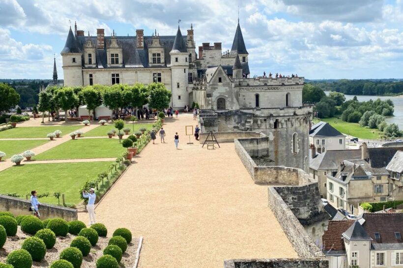 3-day Private Loire Castles Trip 2 Wine tastings by Mercedes - FAQs