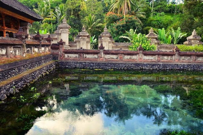 3-Day Private Sightseeing Tour of Bali with Hotel Pickup - Transportation and Guide Experience: Why They Matter