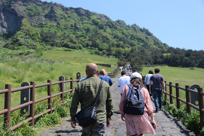 3-Day Private Tour of Jeju Island Including Nanta Show - Day 2: Natural Wonders and Cultural Gems