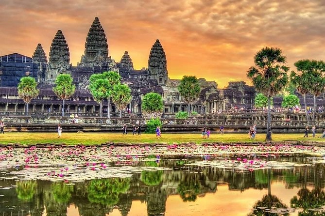 3-Day tour with with All major Temple, Banteay Srei + Floating Village - FAQs