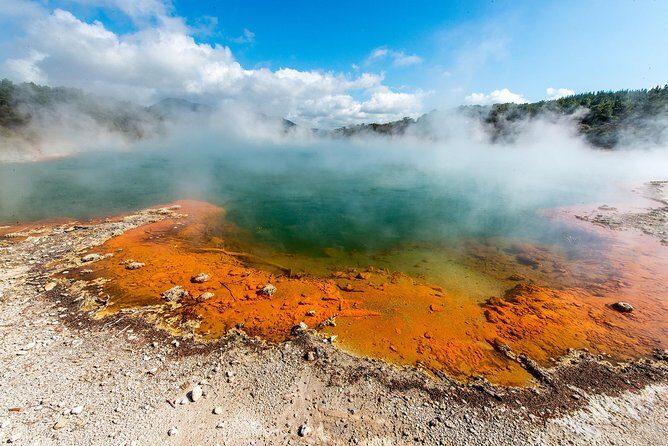3 Day Waitomo Caves, Hobbiton Movie Set and Rotorua Tour from Auckland - An In-Depth Look at the Itinerary