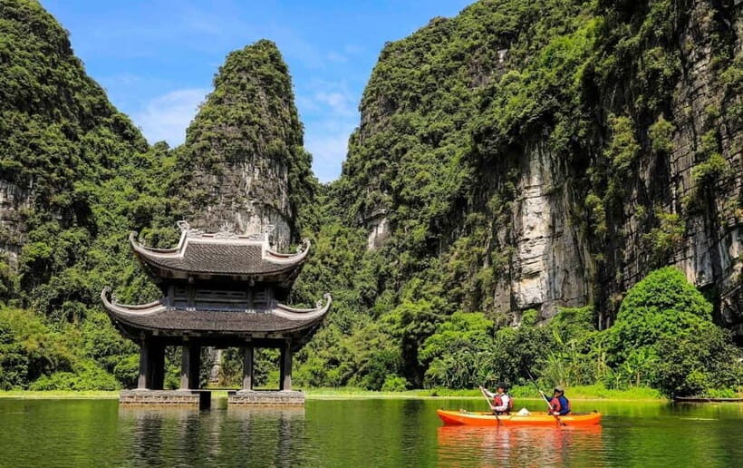 3 Days Hanoi, Ninh Binh, Ha Long Bay Highlights Tour - Halong Bay Cruise: The Crown Jewel
