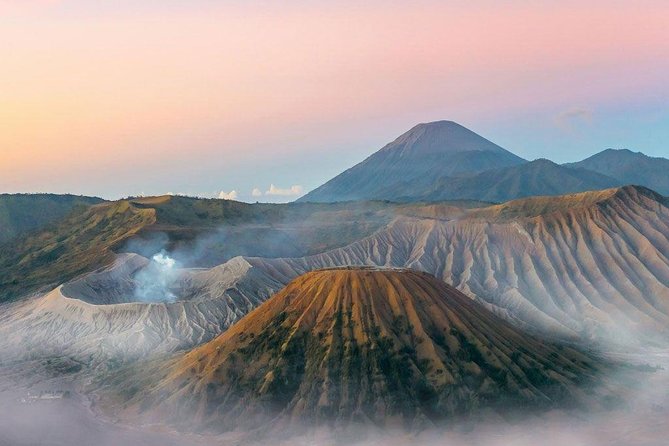 3 days in Java: Bali-Bromo-Kawah Ijen-Bali - Day Two: Sunrise at Bromo and the Sea of Sand